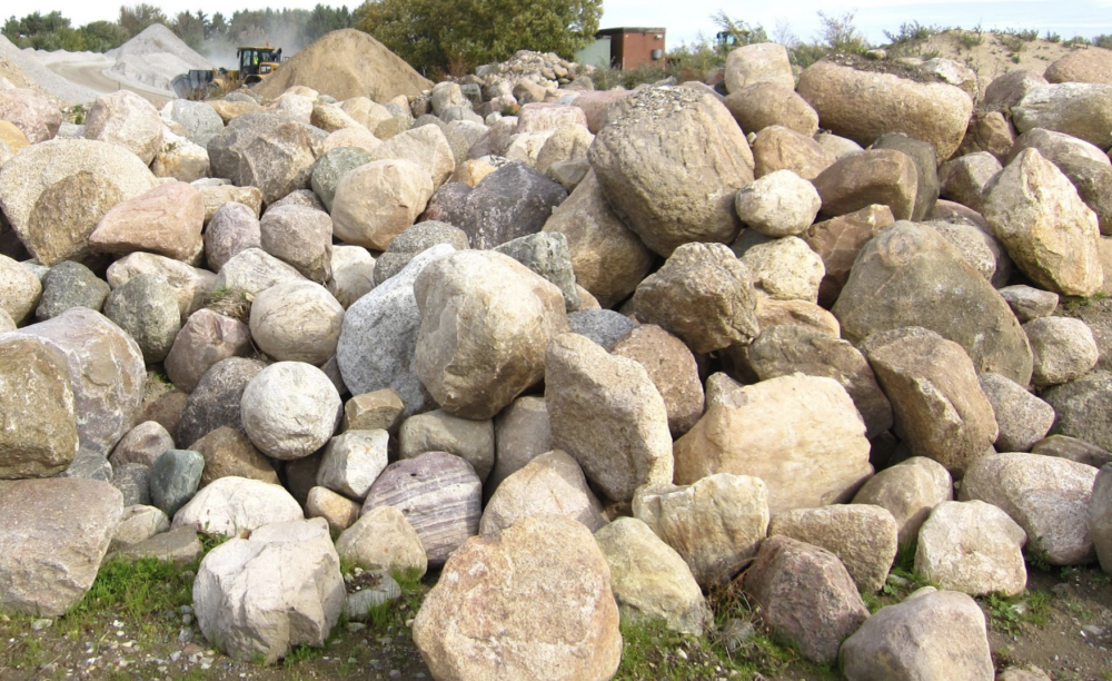 Køb sten, sand og grus materialer fra Stenlille grusgrav ApS